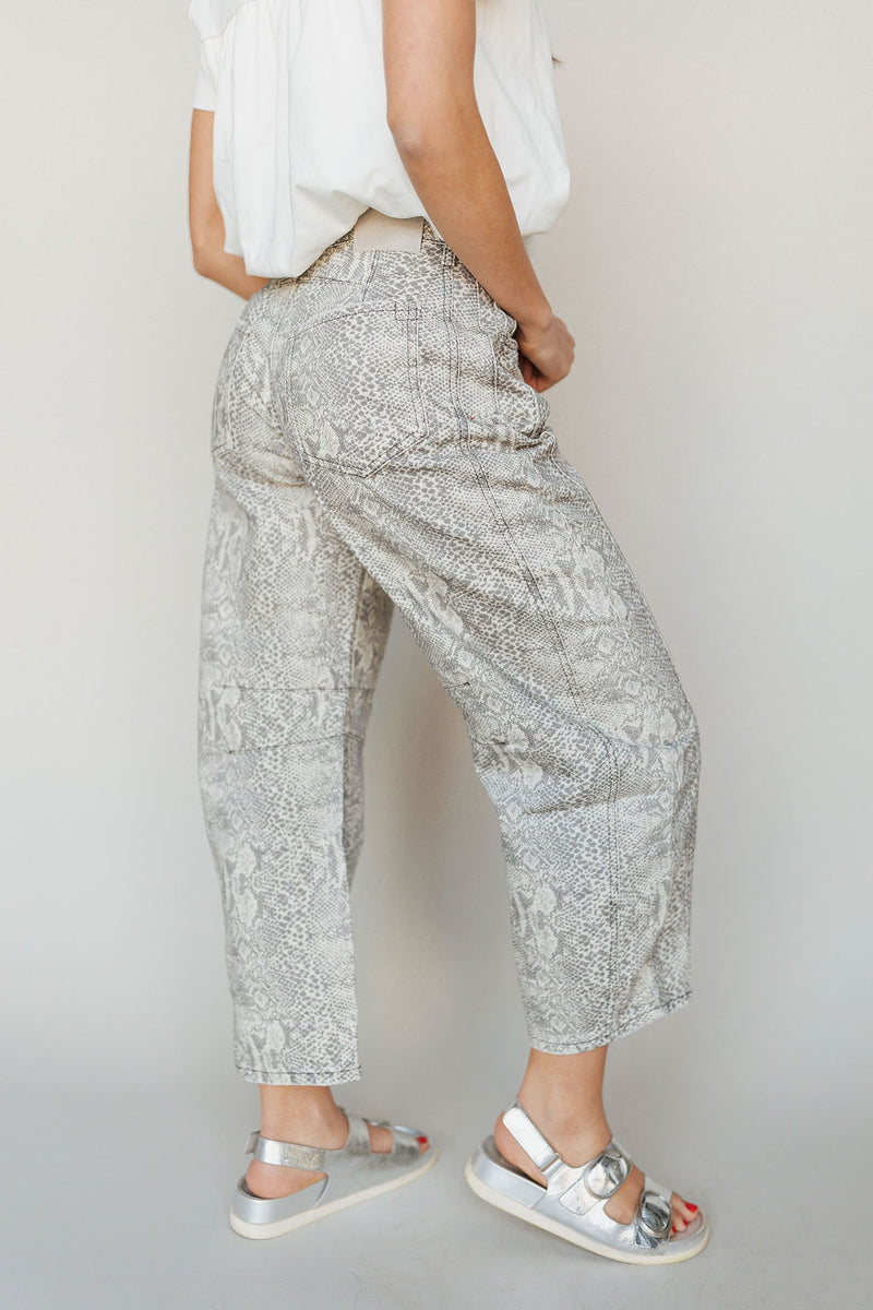 Free People Good Luck Barrel Jeans in Snake – Henly