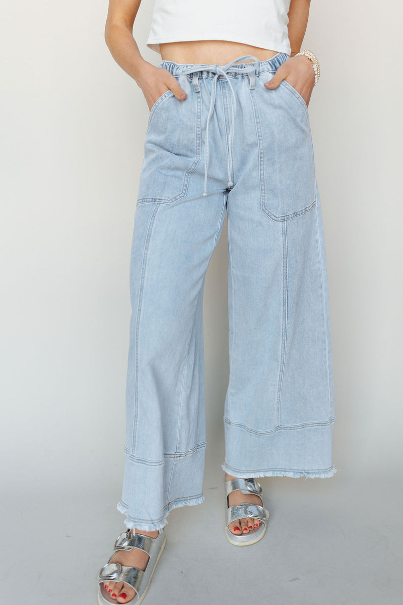 Zoey Wide Leg Jeans in Light Wash – Henly